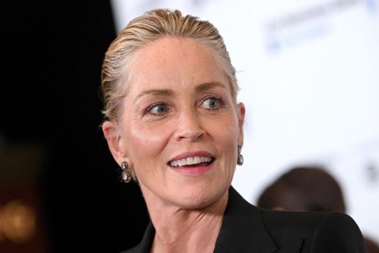 Sharon a visiblement vieilli. Cette photo en maillot de bain a révélé ...