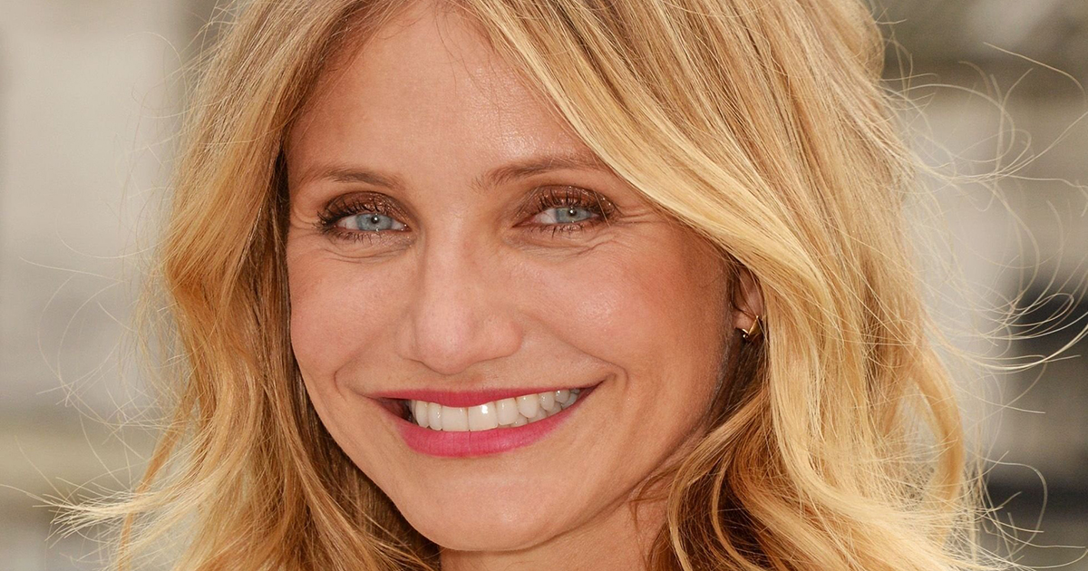 Cameron Diaz a été photographié par les paparazzi lors d'une promenade ...