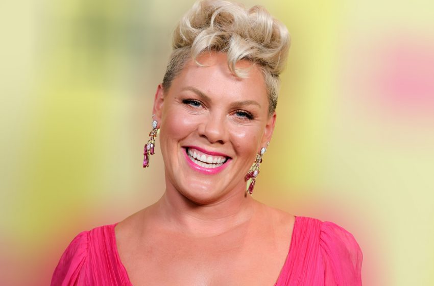 Pink, 43 ans, a pris du poids au point de ne plus être reconnaissable ...